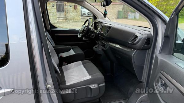 Pelēks Citroen space-tourer 2021 Tallina, ar dzinēja tilpumu 2.00 L un nobraukumu 117 tūkst. km par 24900 €, foto 8 vietnē AUTOMOTO.COM.LV