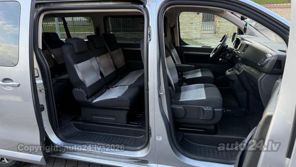 Pelēks Citroen space-tourer 2021 Tallina, ar dzinēja tilpumu 2.00 L un nobraukumu 117 tūkst. km par 24900 €, foto 9 vietnē AUTOMOTO.COM.LV