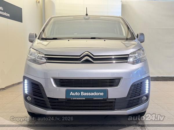 Pelēks Citroen space-tourer 2021 Tallina, ar dzinēja tilpumu 2.00 L un nobraukumu 153 tūkst. km par 18900 €, foto 2 vietnē AUTOMOTO.COM.LV