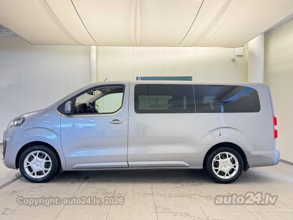 Pelēks Citroen space-tourer 2021 Tallina, ar dzinēja tilpumu 2.00 L un nobraukumu 153 tūkst. km par 18900 €, foto 3 vietnē AUTOMOTO.COM.LV