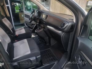 Grey Citroen space-tourer 2021 in Tallinn, with an engine capacity of 2.00 L and mileage of 144 thousand km for 23900 €, photo 10 on AUTOMOTO.COM.LV