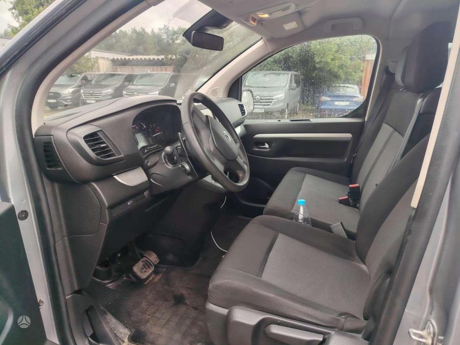 Violets Citroen space-tourer 2022 Viļņa, ar dzinēja tilpumu 2.00 L un nobraukumu 208 tūkst. km par 23600 €, foto 7 vietnē AUTOMOTO.COM.LV
