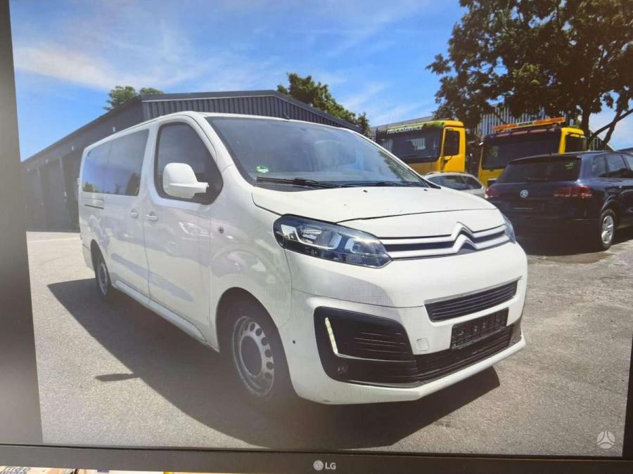 Balts Citroen space-tourer 2018 Marijampole, ar dzinēja tilpumu 2.00 L un nobraukumu 212 tūkst. km par 9000 €, foto 4 vietnē AUTOMOTO.COM.LV