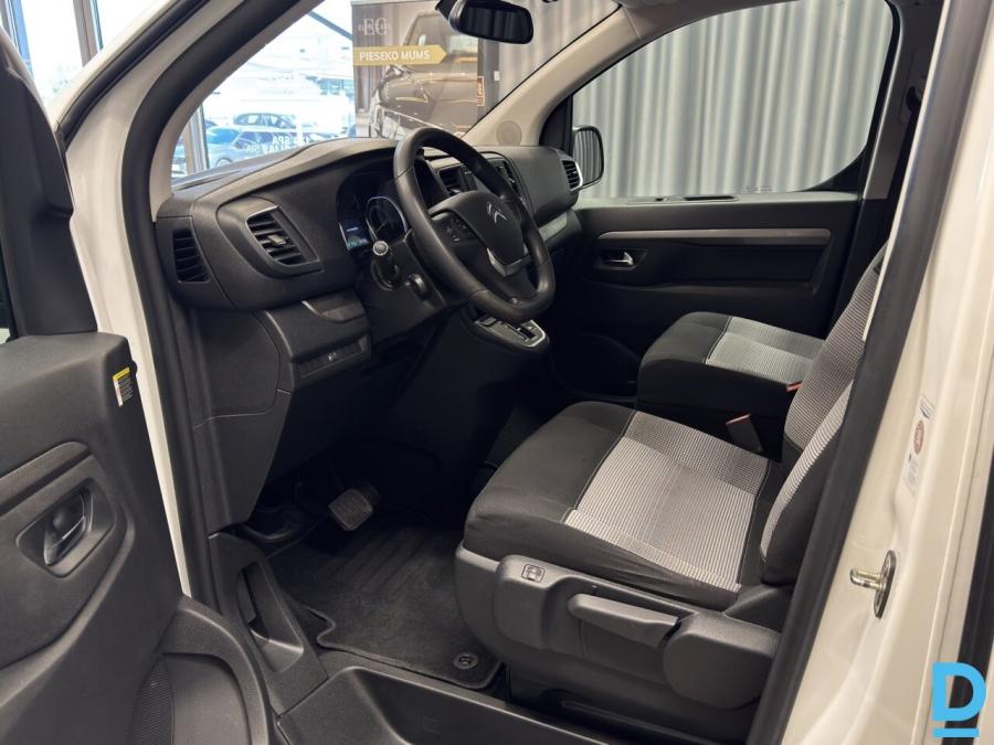 White Citroen space-tourer 2021 in Marupe, with an engine capacity of 0.00 L and mileage of 49 thousand km for 26990 €, photo 7 on AUTOMOTO.COM.LV