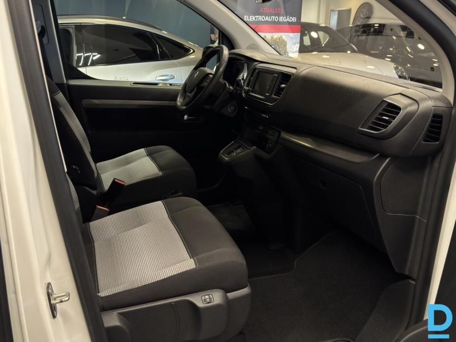 White Citroen space-tourer 2021 in Marupe, with an engine capacity of 0.00 L and mileage of 49 thousand km for 26990 €, photo 9 on AUTOMOTO.COM.LV