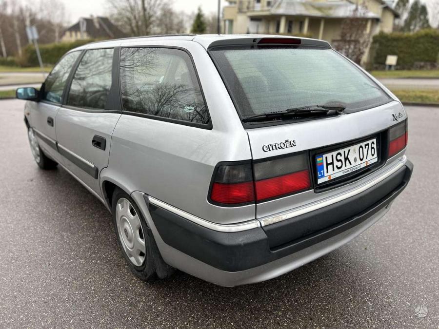 Pelēks Citroen Xantia 1996 Ukmergė, ar dzinēja tilpumu 2.00 L un nobraukumu 176 tūkst. km par 1650 €, foto 4 vietnē AUTOMOTO.COM.LV