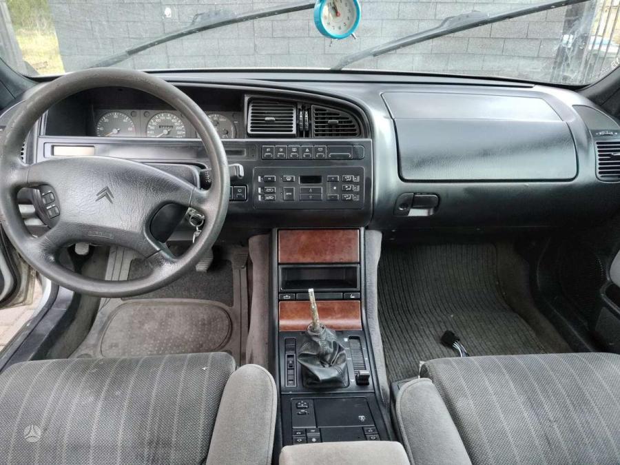 Pelēks Citroen XM 1996 Viļņa, ar dzinēja tilpumu 2.45 L un nobraukumu 200 tūkst. km par 750 €, foto 6 vietnē AUTOMOTO.COM.LV