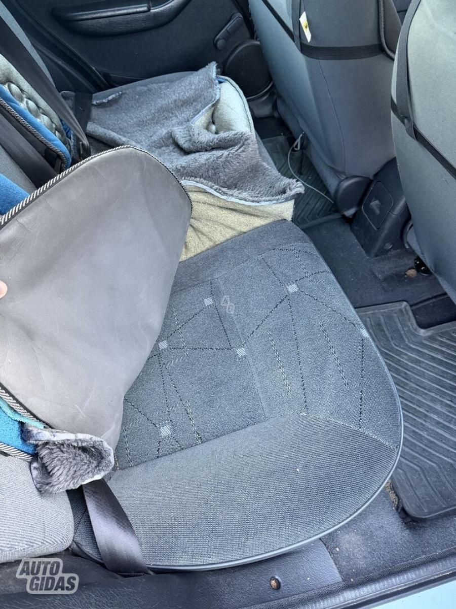 Citroen Xsara 2002 Viļņa, ar dzinēja tilpumu 2.00 L un nobraukumu 101 tūkst. km par 600 €, foto 8 vietnē AUTOMOTO.COM.LV
