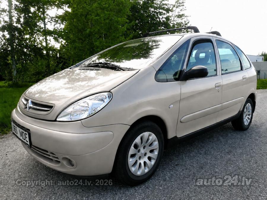 Smilšu krāsa Citroen xsara-picasso 2002 Tartu, ar dzinēja tilpumu 2.00 L un nobraukumu 220 tūkst. km par 890 €, foto 1 vietnē AUTOMOTO.COM.LV