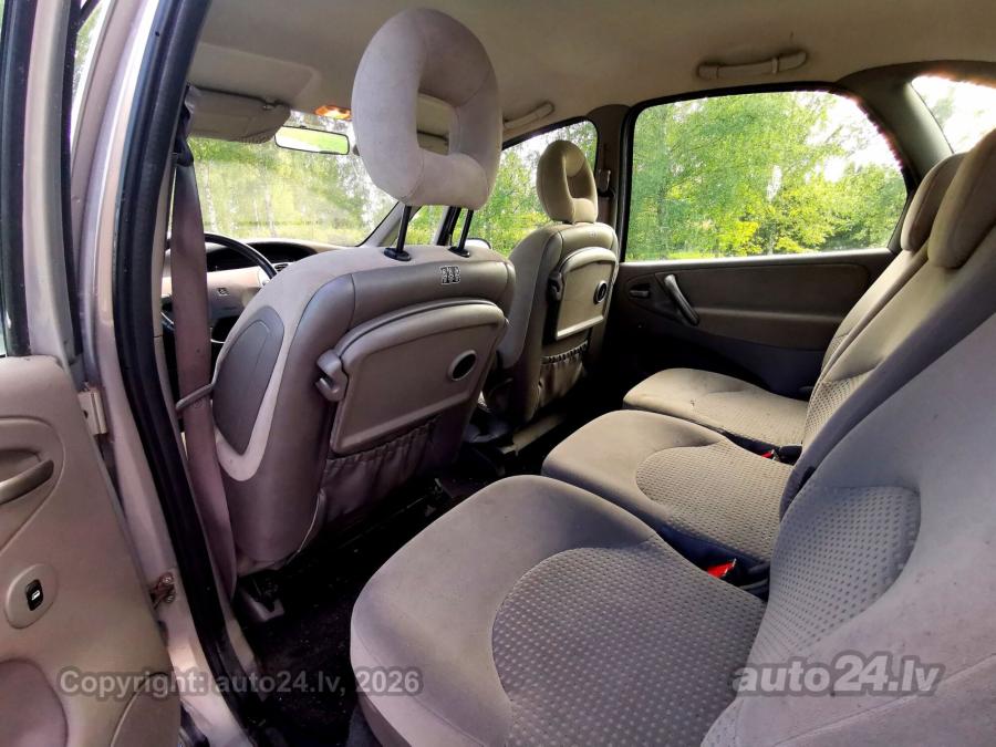 Smilšu krāsa Citroen xsara-picasso 2002 Tartu, ar dzinēja tilpumu 2.00 L un nobraukumu 220 tūkst. km par 890 €, foto 7 vietnē AUTOMOTO.COM.LV
