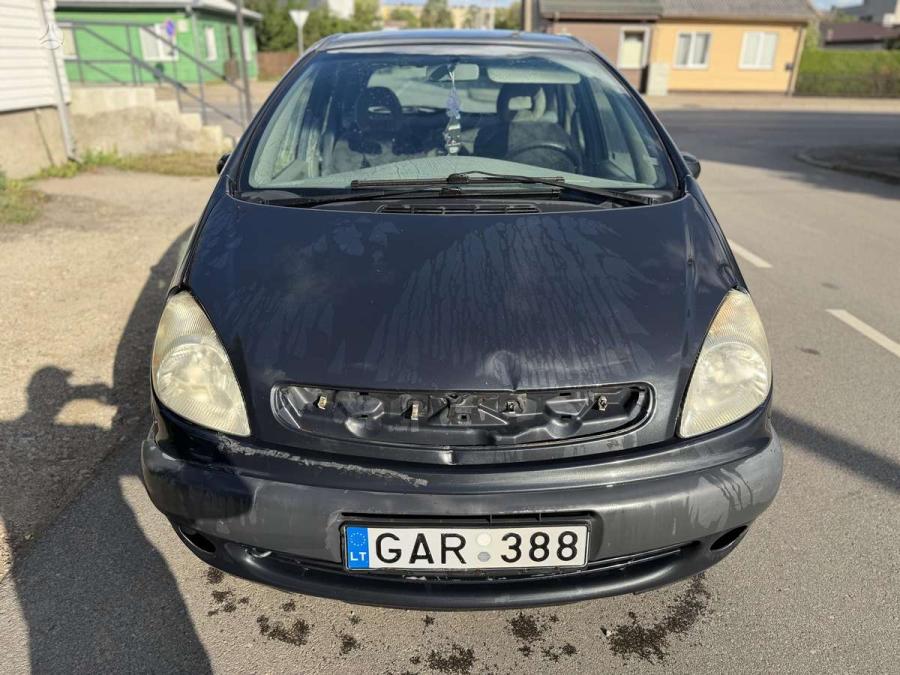 Black Citroen xsara-picasso 2000 in Kaunas, with an engine capacity of 1.75 L and mileage of 300 thousand km for 550 €, photo 5 on AUTOMOTO.COM.LV