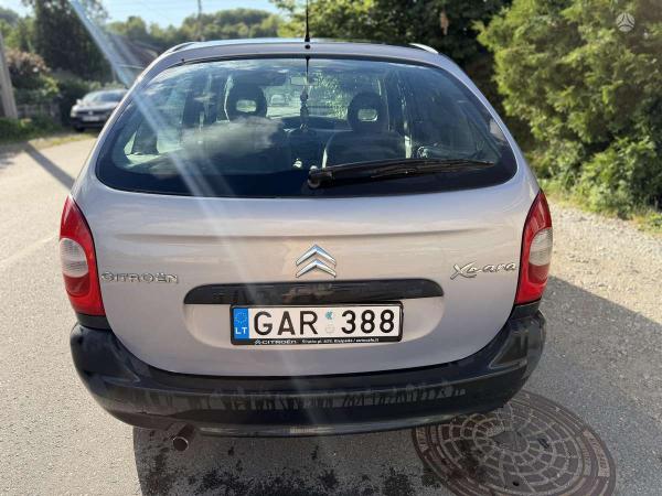 Melns Citroen xsara-picasso 2000 Kauņa, ar dzinēja tilpumu 1.75 L un nobraukumu 300 tūkst. km par 550 €, foto 7 vietnē AUTOMOTO.COM.LV