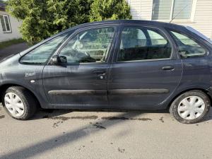 Black Citroen xsara-picasso 2000 in Kaunas, with an engine capacity of 1.75 L and mileage of 300 thousand km for 550 €, photo 10 on AUTOMOTO.COM.LV