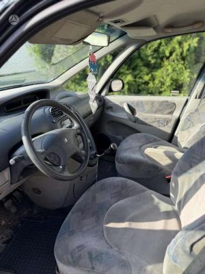 Black Citroen xsara-picasso 2000 in Kaunas, with an engine capacity of 1.75 L and mileage of 300 thousand km for 550 €, photo 12 on AUTOMOTO.COM.LV