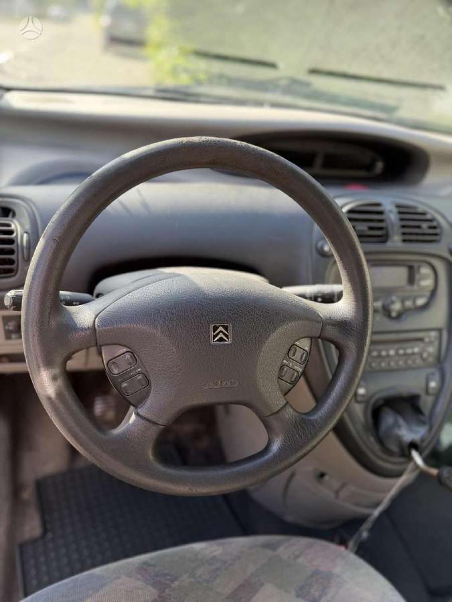 Black Citroen xsara-picasso 2000 in Kaunas, with an engine capacity of 1.75 L and mileage of 300 thousand km for 550 €, photo 14 on AUTOMOTO.COM.LV
