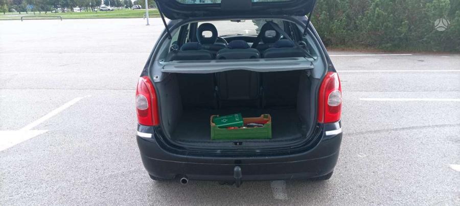 Melns Citroen xsara-picasso 2005 Šauļi, ar dzinēja tilpumu 1.80 L un nobraukumu 223 tūkst. km par 999 €, foto 21 vietnē AUTOMOTO.COM.LV