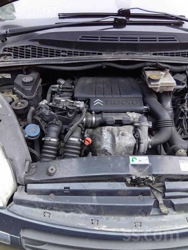 Zils Citroen xsara-picasso 2005 Bauska, ar dzinēja tilpumu 1.60 L un nobraukumu 208 tūkst. km par 480 €, foto 4 vietnē AUTOMOTO.COM.LV