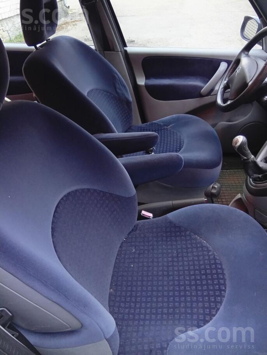 Blue Citroen xsara-picasso 2005 in Bauska, with an engine capacity of 1.60 L and mileage of 208 thousand km for 480 €, photo 7 on AUTOMOTO.COM.LV