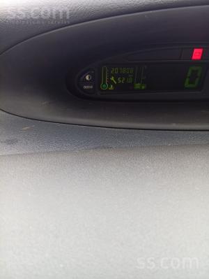 Blue Citroen xsara-picasso 2005 in Bauska, with an engine capacity of 1.60 L and mileage of 208 thousand km for 480 €, photo 10 on AUTOMOTO.COM.LV