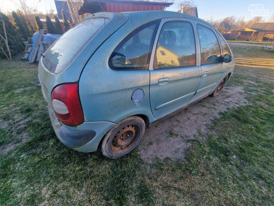 Zils Citroen xsara-picasso 2002 Anykščiai, ar dzinēja tilpumu 2.00 L un nobraukumu 295 tūkst. km par 350 €, foto 7 vietnē AUTOMOTO.COM.LV