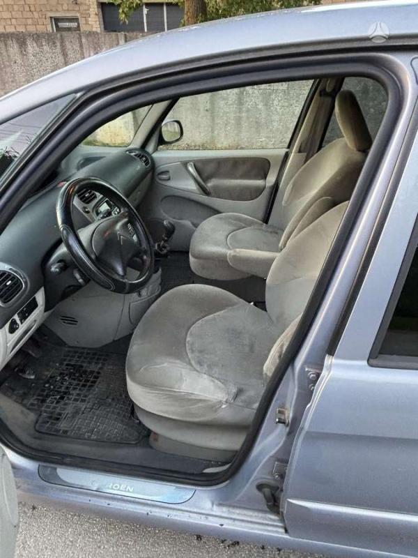 Zils Citroen xsara-picasso 2003 Joniškis, ar dzinēja tilpumu 2.00 L un nobraukumu 345 tūkst. km par 650 €, foto 11 vietnē AUTOMOTO.COM.LV