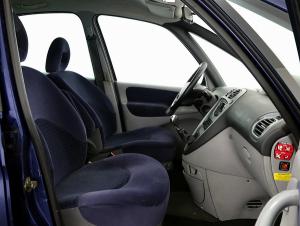 Blue Citroen xsara-picasso 2006 in Tallinn, with an engine capacity of 1.60 L and mileage of 199 thousand km for 399 €, photo 7 on AUTOMOTO.COM.LV