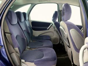 Blue Citroen xsara-picasso 2006 in Tallinn, with an engine capacity of 1.60 L and mileage of 199 thousand km for 399 €, photo 15 on AUTOMOTO.COM.LV