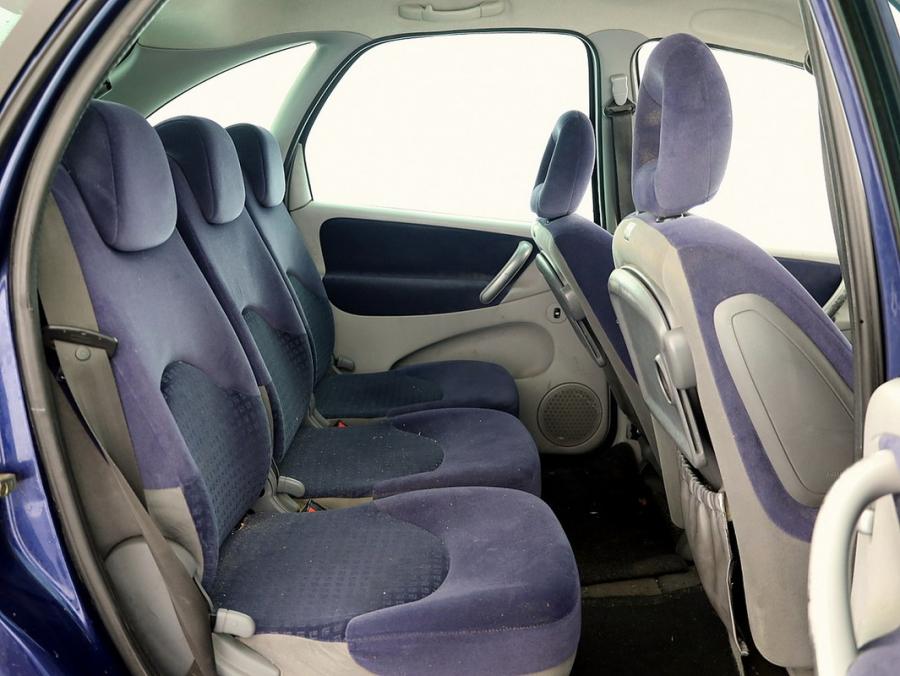 Blue Citroen xsara-picasso 2006 in Tallinn, with an engine capacity of 1.60 L and mileage of 199 thousand km for 399 €, photo 15 on AUTOMOTO.COM.LV