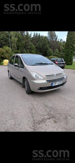Brown Citroen xsara-picasso 2006 in Tukums, with an engine capacity of 1.60 L and mileage of 317 thousand km for 1350 €, photo 3 on AUTOMOTO.COM.LV