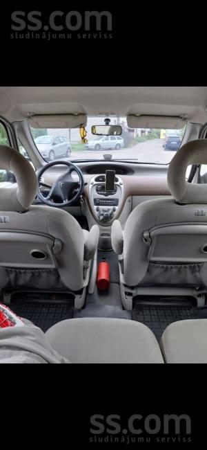 Brown Citroen xsara-picasso 2006 in Tukums, with an engine capacity of 1.60 L and mileage of 317 thousand km for 1350 €, photo 6 on AUTOMOTO.COM.LV