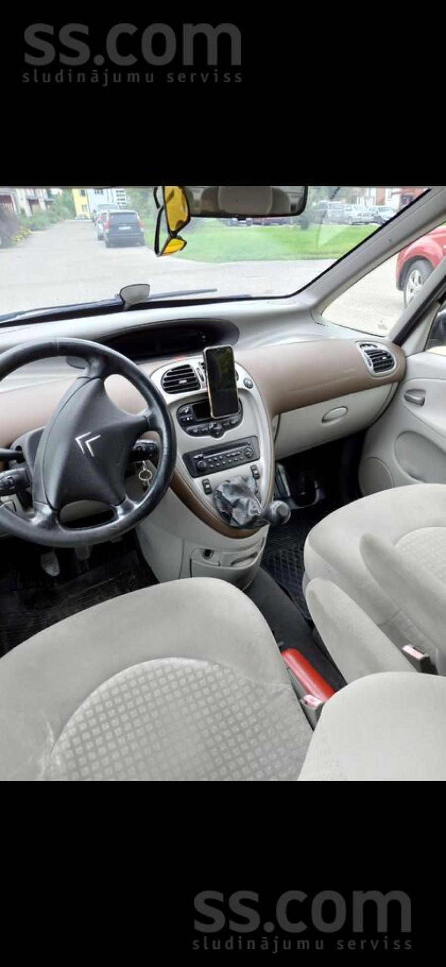 Brown Citroen xsara-picasso 2006 in Tukums, with an engine capacity of 1.60 L and mileage of 317 thousand km for 1350 €, photo 8 on AUTOMOTO.COM.LV