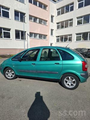 Зеленый Ситроен Ксара Пикассо 2000 в Рига, объемом двигателя 1.60 л и пробегом 0 тыс. км за 700 €, фото  на AUTOMOTO.COM.LV