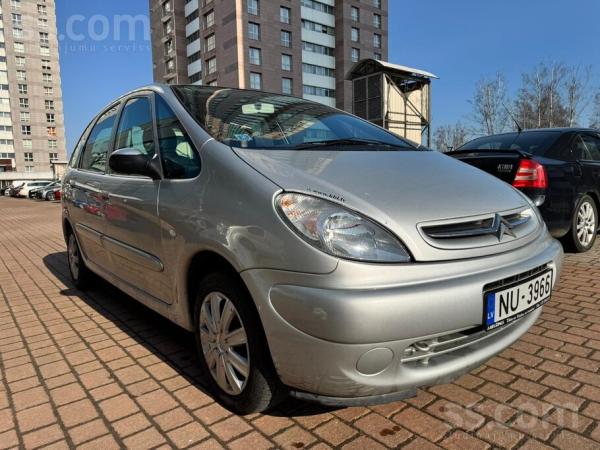 Pelēks Citroen xsara-picasso 2004 Rīga, ar dzinēja tilpumu 1.60 L un nobraukumu 0 tūkst. km par 950 €, foto 1 vietnē AUTOMOTO.COM.LV