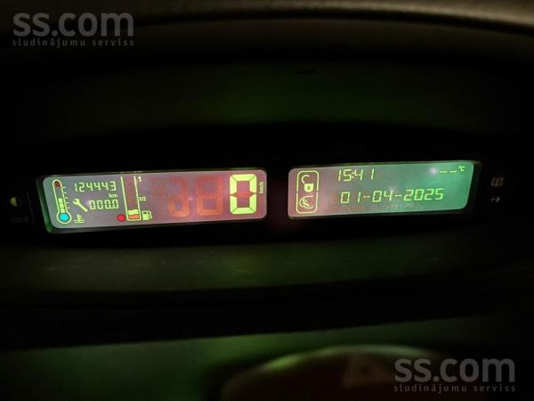 Pelēks Citroen xsara-picasso 2004 Rīga, ar dzinēja tilpumu 1.60 L un nobraukumu 0 tūkst. km par 950 €, foto 4 vietnē AUTOMOTO.COM.LV