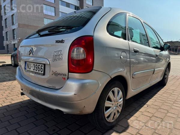 Pelēks Citroen xsara-picasso 2004 Rīga, ar dzinēja tilpumu 1.60 L un nobraukumu 0 tūkst. km par 950 €, foto 7 vietnē AUTOMOTO.COM.LV
