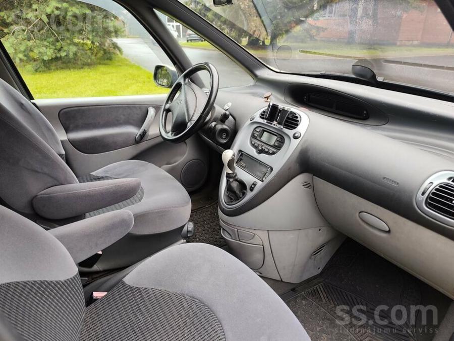 Grey Citroen xsara-picasso 2007 in Riga, with an engine capacity of 1.60 L and mileage of 354 thousand km for 600 €, photo 9 on AUTOMOTO.COM.LV
