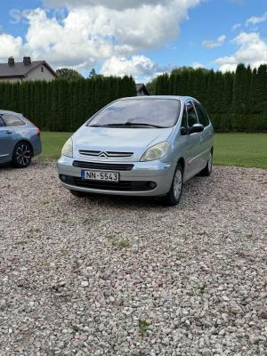 Pelēks Citroen xsara-picasso 2008 Jelgava, ar dzinēja tilpumu 1.60 L un nobraukumu 280 tūkst. km par 1950 €, foto  vietnē AUTOMOTO.COM.LV