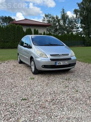 Pelēks Citroen xsara-picasso 2008 Jelgava, ar dzinēja tilpumu 1.60 L un nobraukumu 280 tūkst. km par 1950 €, foto 3 vietnē AUTOMOTO.COM.LV