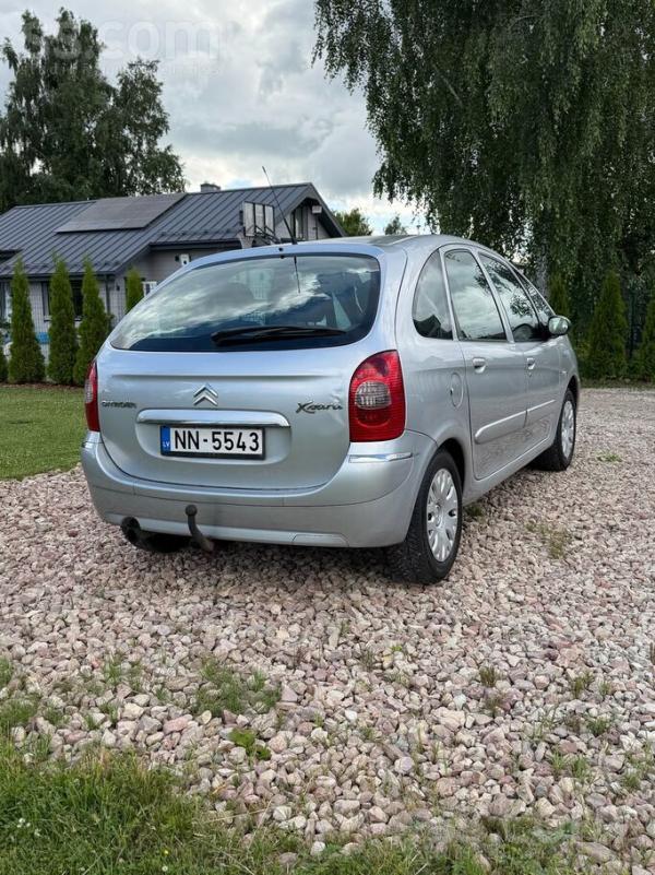 Pelēks Citroen xsara-picasso 2008 Jelgava, ar dzinēja tilpumu 1.60 L un nobraukumu 280 tūkst. km par 1950 €, foto 4 vietnē AUTOMOTO.COM.LV