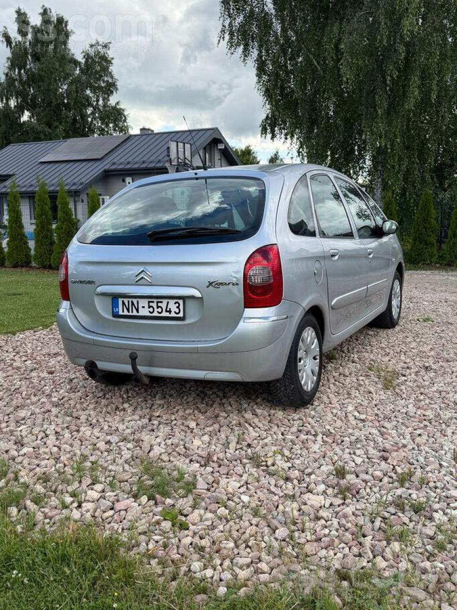 Pelēks Citroen xsara-picasso 2008 Jelgava, ar dzinēja tilpumu 1.60 L un nobraukumu 280 tūkst. km par 1950 €, foto 4 vietnē AUTOMOTO.COM.LV