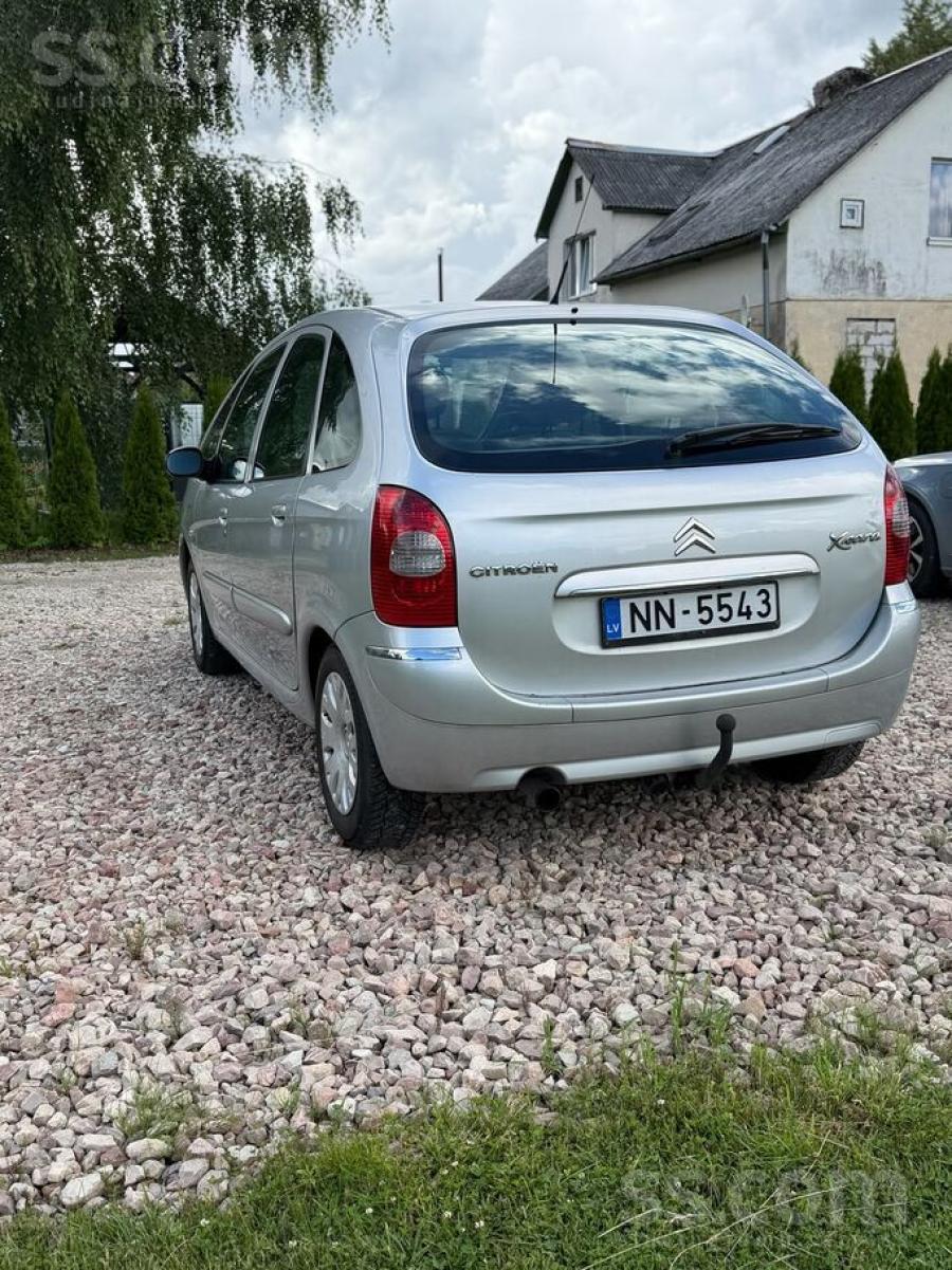 Pelēks Citroen xsara-picasso 2008 Jelgava, ar dzinēja tilpumu 1.60 L un nobraukumu 280 tūkst. km par 1950 €, foto 5 vietnē AUTOMOTO.COM.LV