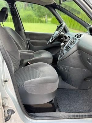 Pelēks Citroen xsara-picasso 2008 Jelgava, ar dzinēja tilpumu 1.60 L un nobraukumu 280 tūkst. km par 1950 €, foto 7 vietnē AUTOMOTO.COM.LV
