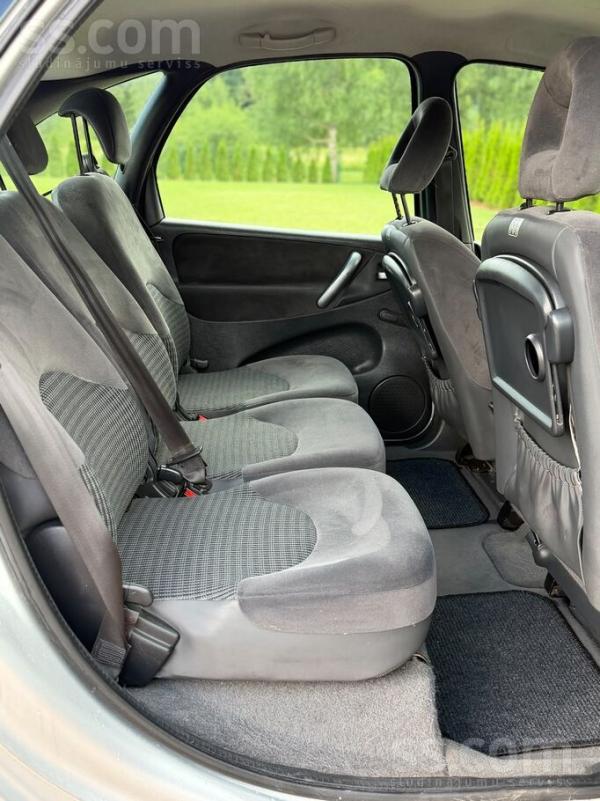 Pelēks Citroen xsara-picasso 2008 Jelgava, ar dzinēja tilpumu 1.60 L un nobraukumu 280 tūkst. km par 1950 €, foto 8 vietnē AUTOMOTO.COM.LV