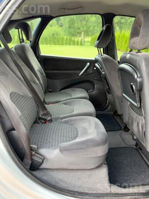 Pelēks Citroen xsara-picasso 2008 Jelgava, ar dzinēja tilpumu 1.60 L un nobraukumu 280 tūkst. km par 1950 €, foto 8 vietnē AUTOMOTO.COM.LV