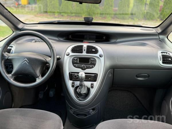 Pelēks Citroen xsara-picasso 2008 Jelgava, ar dzinēja tilpumu 1.60 L un nobraukumu 280 tūkst. km par 1950 €, foto 11 vietnē AUTOMOTO.COM.LV
