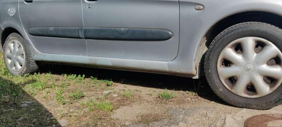 Grey Citroen xsara-picasso 2000 in Vilnius, with an engine capacity of 2.00 L and mileage of 395 thousand km for 600 €, photo 10 on AUTOMOTO.COM.LV