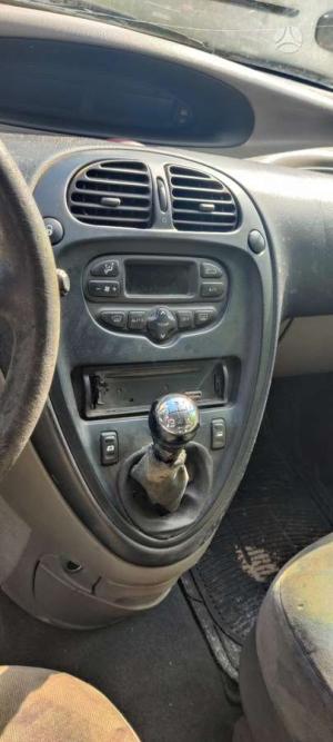 Grey Citroen xsara-picasso 2000 in Vilnius, with an engine capacity of 2.00 L and mileage of 395 thousand km for 600 €, photo 17 on AUTOMOTO.COM.LV