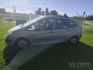 Pelēks Citroen xsara-picasso 2002 Rēzekne, ar dzinēja tilpumu 2.00 L un nobraukumu 300 tūkst. km par 300 €, foto 5 vietnē AUTOMOTO.COM.LV