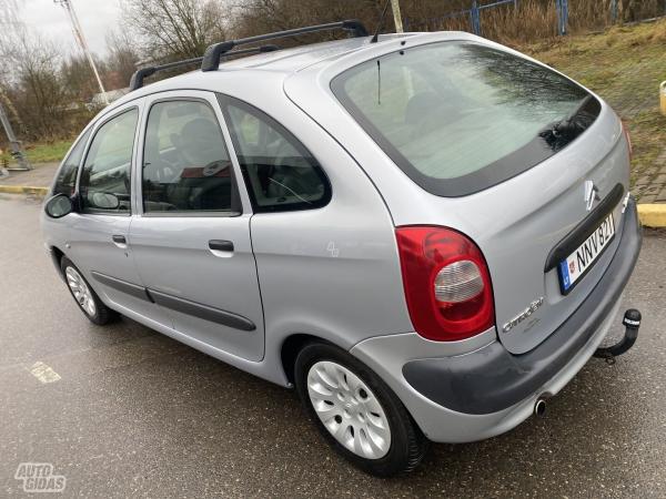 Pelēks Citroen xsara-picasso 2003 Viļņa, ar dzinēja tilpumu 1.80 L un nobraukumu 100 tūkst. km par 2500 €, foto 4 vietnē AUTOMOTO.COM.LV