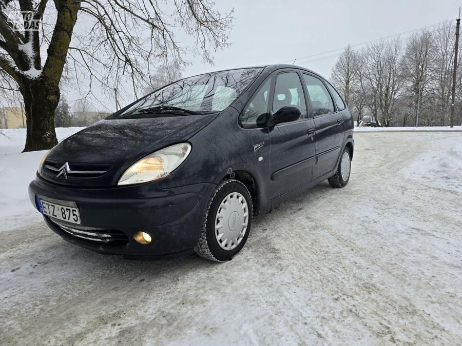 Grey Citroen xsara-picasso 2003 in Radviliskis, with an engine capacity of 2.00 L and mileage of 272 thousand km for 1050 €, photo 5 on AUTOMOTO.COM.LV